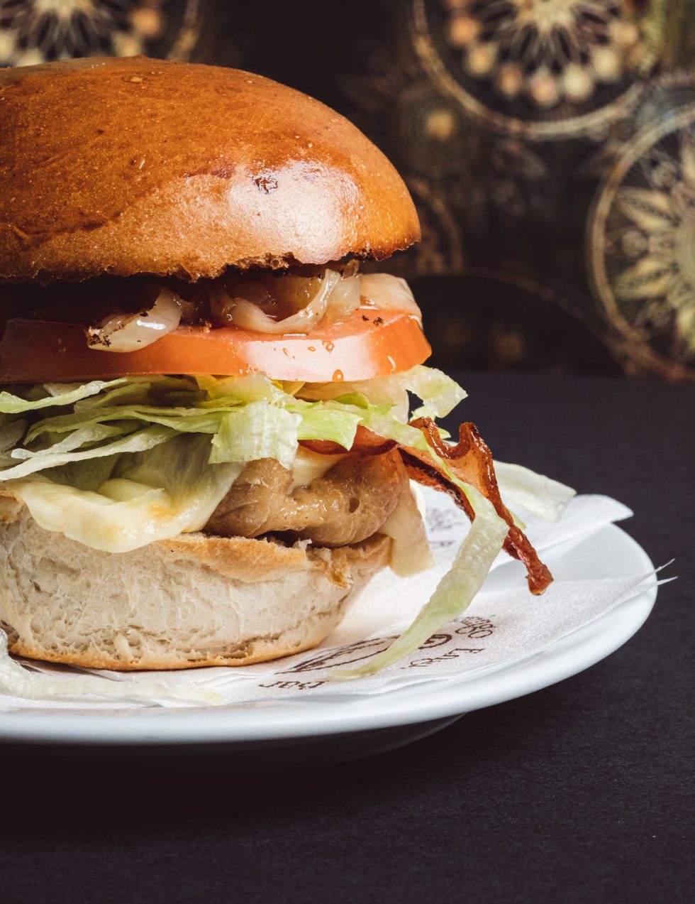 Hamburguesería en playa San Juan | Flamingo English Bar